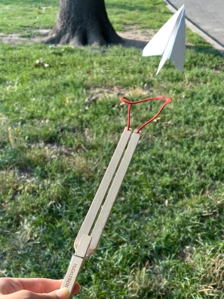 Paper Plane Launcher – Luna & Curious